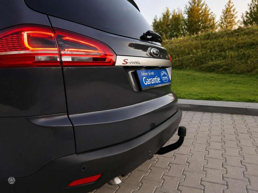 Grey Ford S-Max 2011 in Vilnius, with an engine capacity of 2.00 L and mileage of 280 thousand km for 5450 €, photo 8 on AUTOMOTO.COM.LV