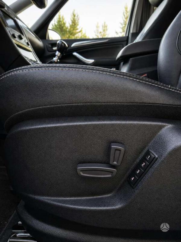 Grey Ford S-Max 2011 in Vilnius, with an engine capacity of 2.00 L and mileage of 280 thousand km for 5450 €, photo 10 on AUTOMOTO.COM.LV