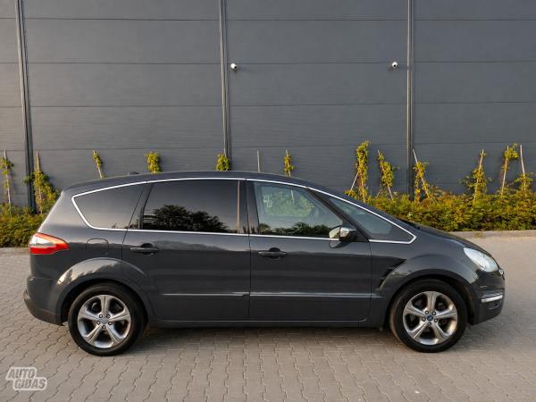 Grey Ford S-Max 2011 in Vilnius, with an engine capacity of 2.00 L and mileage of 280 thousand km for 5450 €, photo 3 on AUTOMOTO.COM.LV
