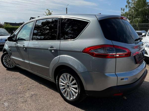 Pelēks Ford S-Max 2011 Raseiniai, ar dzinēja tilpumu 2.00 L un nobraukumu 279 tūkst. km par 4450 €, foto 3 vietnē AUTOMOTO.COM.LV