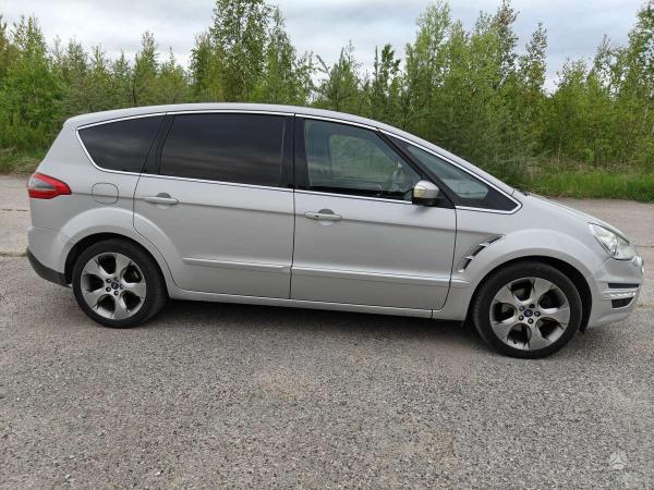 Pelēks Ford S-Max 2011 Panevēža, ar dzinēja tilpumu 2.20 L un nobraukumu 555 tūkst. km par 4200 €, foto 3 vietnē AUTOMOTO.COM.LV