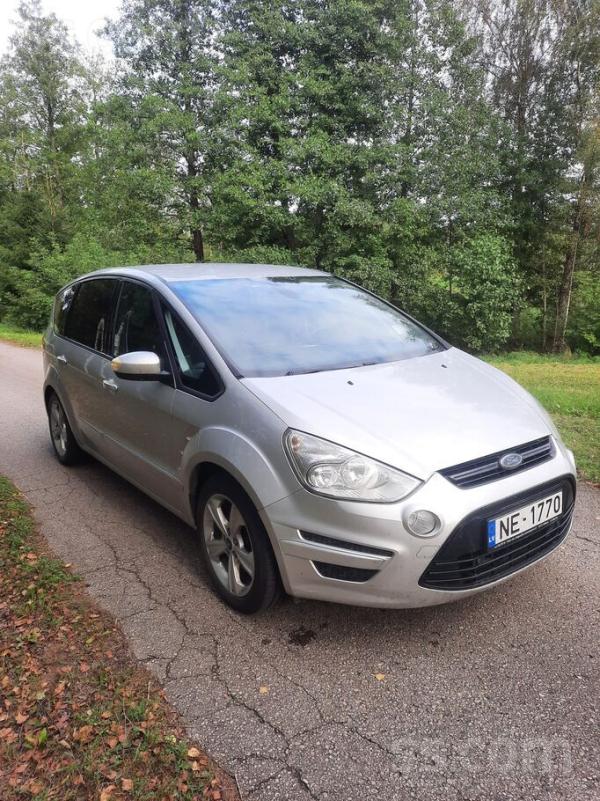 Pelēks Ford S-Max 2011 Daugavpils, ar dzinēja tilpumu 2.00 L un nobraukumu 269 tūkst. km par 5100 €, foto 4 vietnē AUTOMOTO.COM.LV