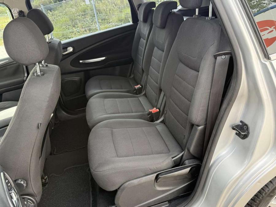 Pelēks Ford S-Max 2011 Tauragė, ar dzinēja tilpumu 2.00 L un nobraukumu 288 tūkst. km par 4399 €, foto 15 vietnē AUTOMOTO.COM.LV