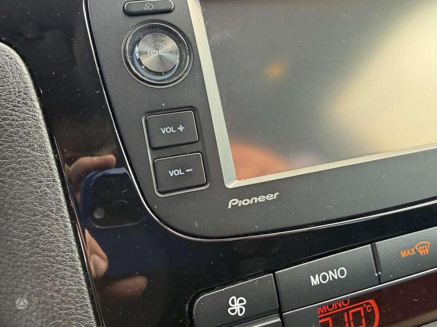 Pelēks Ford S-Max 2011 Tauragė, ar dzinēja tilpumu 2.00 L un nobraukumu 288 tūkst. km par 4399 €, foto 20 vietnē AUTOMOTO.COM.LV