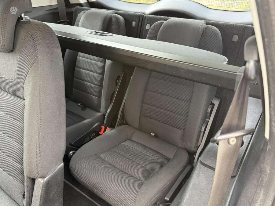 Pelēks Ford S-Max 2011 Tauragė, ar dzinēja tilpumu 2.00 L un nobraukumu 288 tūkst. km par 4399 €, foto 22 vietnē AUTOMOTO.COM.LV