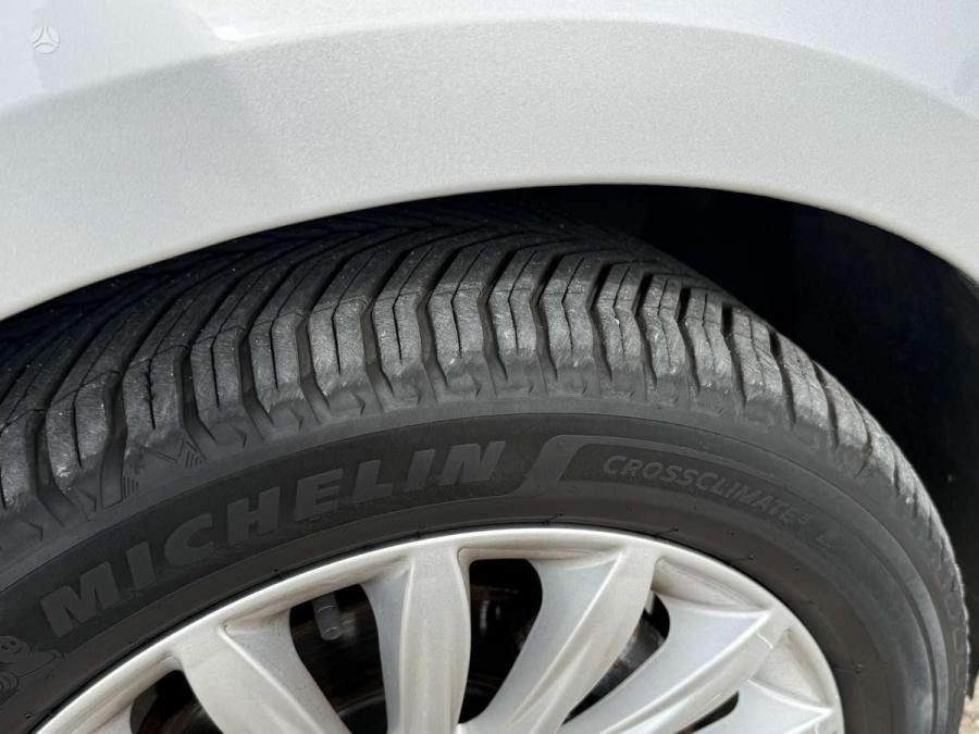 Pelēks Ford S-Max 2011 Tauragė, ar dzinēja tilpumu 2.00 L un nobraukumu 288 tūkst. km par 4399 €, foto 29 vietnē AUTOMOTO.COM.LV