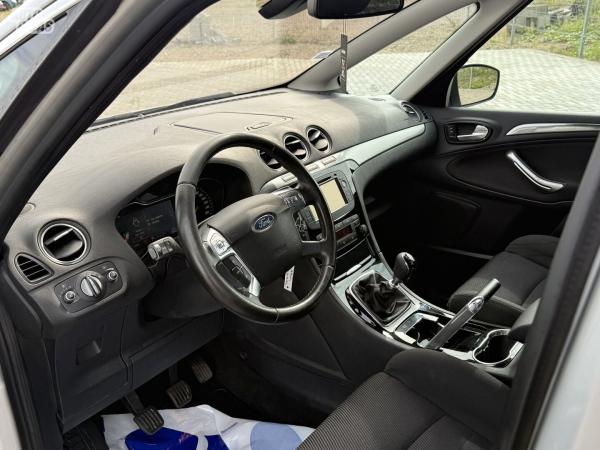 Pelēks Ford S-Max 2011 Tauragė, ar dzinēja tilpumu 2.00 L un nobraukumu 288 tūkst. km par 4399 €, foto 10 vietnē AUTOMOTO.COM.LV