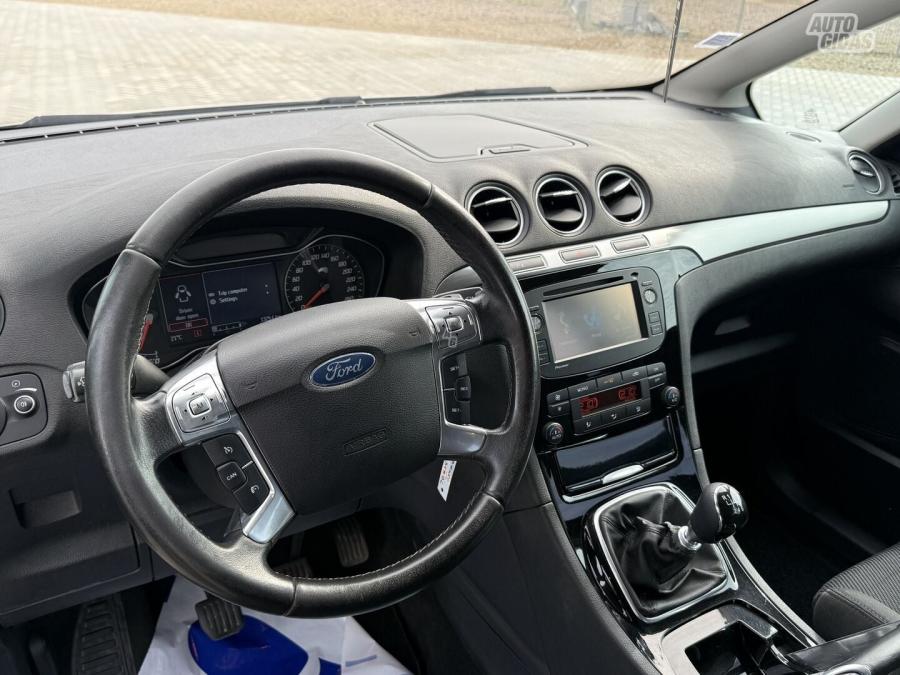 Grey Ford S-Max 2011 in Taurage, with an engine capacity of 2.00 L and mileage of 288 thousand km for 4399 €, photo 11 on AUTOMOTO.COM.LV