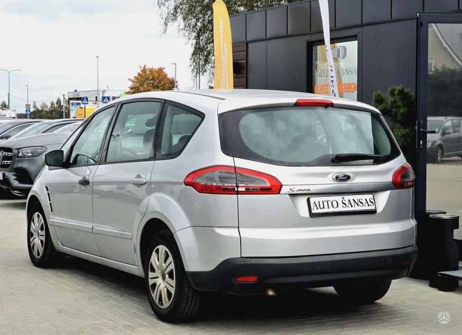 Grey Ford S-Max 2011 in Taurage, with an engine capacity of 2.00 L and mileage of 242 thousand km for 4350 €, photo 8 on AUTOMOTO.COM.LV