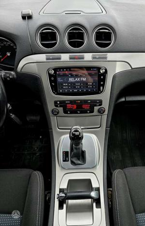 Grey Ford S-Max 2011 in Taurage, with an engine capacity of 2.00 L and mileage of 242 thousand km for 4350 €, photo 17 on AUTOMOTO.COM.LV