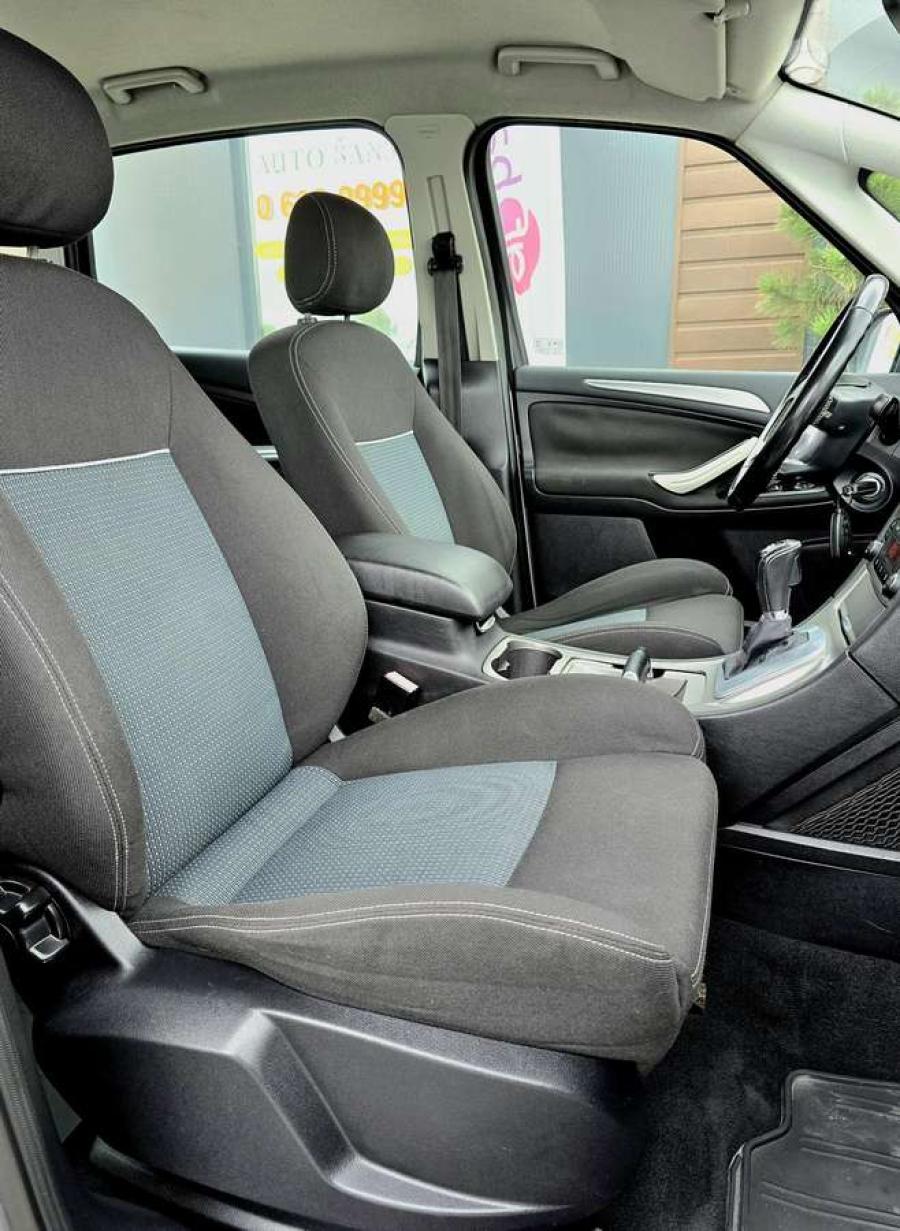 Grey Ford S-Max 2011 in Taurage, with an engine capacity of 2.00 L and mileage of 242 thousand km for 4350 €, photo 21 on AUTOMOTO.COM.LV