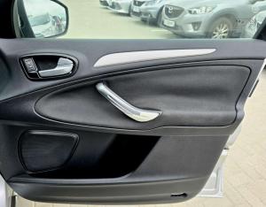 Grey Ford S-Max 2011 in Taurage, with an engine capacity of 2.00 L and mileage of 242 thousand km for 4350 €, photo 27 on AUTOMOTO.COM.LV