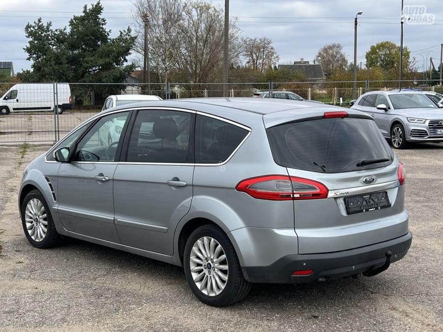 Grey Ford S-Max 2011 in Kedainiai, with an engine capacity of 2.00 L and mileage of 314 thousand km for 4500 €, photo 5 on AUTOMOTO.COM.LV