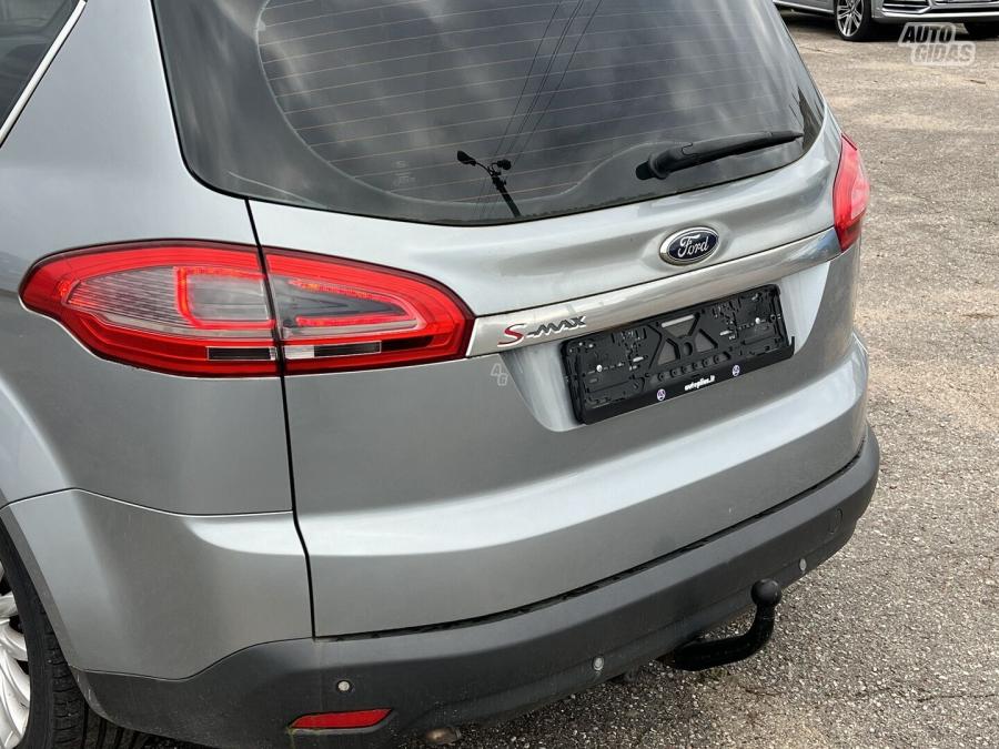Grey Ford S-Max 2011 in Kedainiai, with an engine capacity of 2.00 L and mileage of 314 thousand km for 4500 €, photo 13 on AUTOMOTO.COM.LV