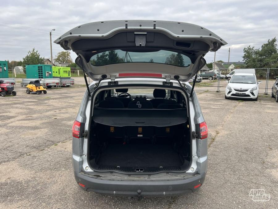 Grey Ford S-Max 2011 in Kedainiai, with an engine capacity of 2.00 L and mileage of 314 thousand km for 4500 €, photo 14 on AUTOMOTO.COM.LV