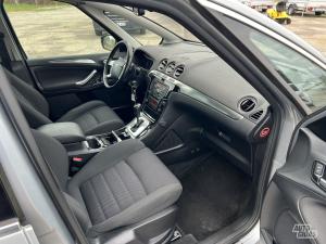 Grey Ford S-Max 2011 in Kedainiai, with an engine capacity of 2.00 L and mileage of 314 thousand km for 4500 €, photo 18 on AUTOMOTO.COM.LV
