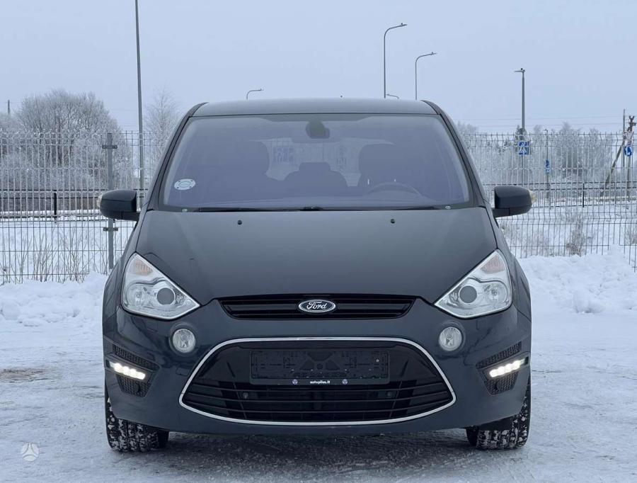 Pelēks Ford S-Max 2012 Tauragė, ar dzinēja tilpumu 2.00 L un nobraukumu 320 tūkst. km par 5400 €, foto 3 vietnē AUTOMOTO.COM.LV