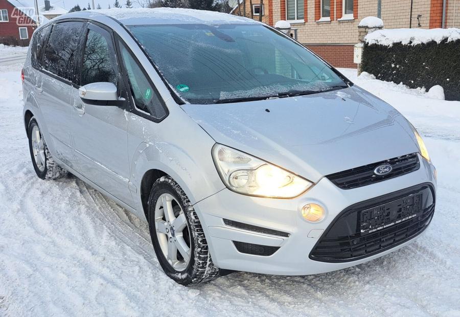 Pelēks Ford S-Max 2012 Biržai, ar dzinēja tilpumu 2.00 L un nobraukumu 320 tūkst. km par 2990 €, foto 4 vietnē AUTOMOTO.COM.LV