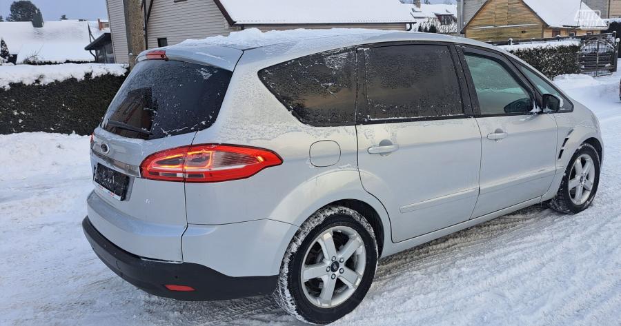 Pelēks Ford S-Max 2012 Biržai, ar dzinēja tilpumu 2.00 L un nobraukumu 320 tūkst. km par 2990 €, foto 5 vietnē AUTOMOTO.COM.LV
