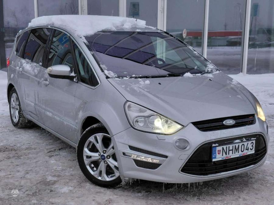 Pelēks Ford S-Max 2012 Viļņa, ar dzinēja tilpumu 2.00 L un nobraukumu 246 tūkst. km par 5200 €, foto 1 vietnē AUTOMOTO.COM.LV