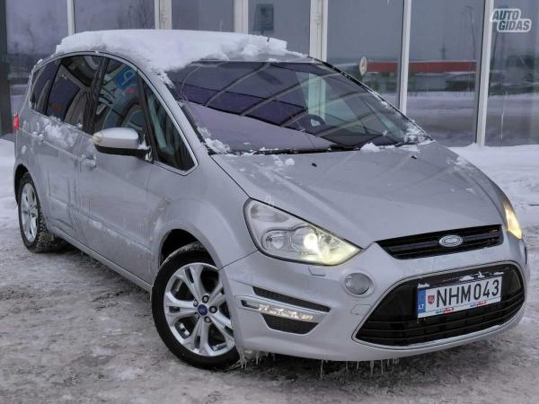 Pelēks Ford S-Max 2012 Viļņa, ar dzinēja tilpumu 2.00 L un nobraukumu 246 tūkst. km par 5200 €, foto 1 vietnē AUTOMOTO.COM.LV