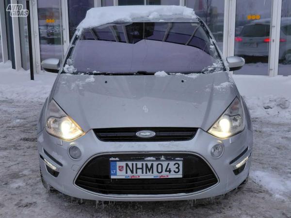 Pelēks Ford S-Max 2012 Viļņa, ar dzinēja tilpumu 2.00 L un nobraukumu 246 tūkst. km par 3800 €, foto 2 vietnē AUTOMOTO.COM.LV