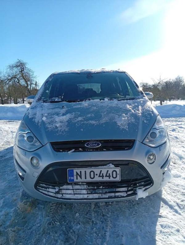 Grey Ford S-Max 2012 in Joniskis, with an engine capacity of 2.00 L and mileage of 298 thousand km for 3800 €, photo 1 on AUTOMOTO.COM.LV