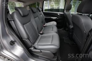 Grey Ford S-Max 2012 in Tukums, with an engine capacity of 2.00 L and mileage of 0 thousand km for 5990 €, photo 11 on AUTOMOTO.COM.LV