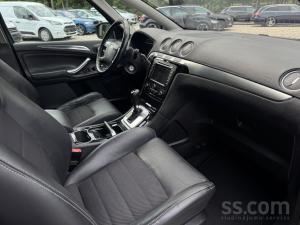 Pelēks Ford S-Max 2012 Rīga, ar dzinēja tilpumu 2.00 L un nobraukumu 223 tūkst. km par 5990 €, foto 10 vietnē AUTOMOTO.COM.LV