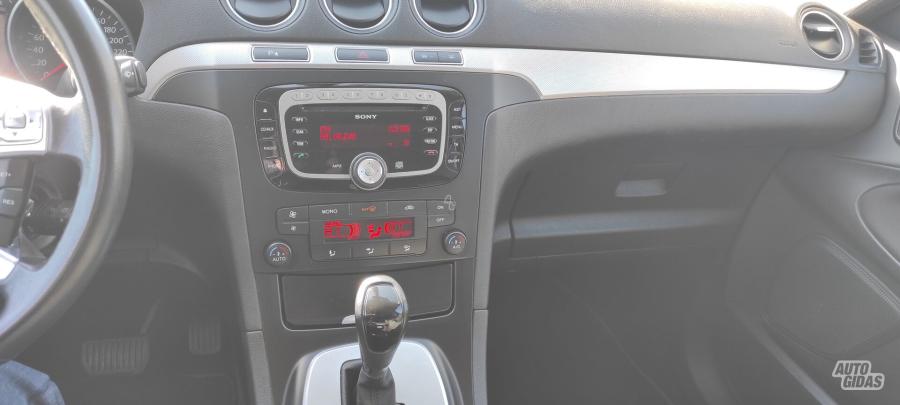 Pelēks Ford S-Max 2012 Klaipėda, ar dzinēja tilpumu 2.00 L un nobraukumu 249 tūkst. km par 2900 €, foto 13 vietnē AUTOMOTO.COM.LV