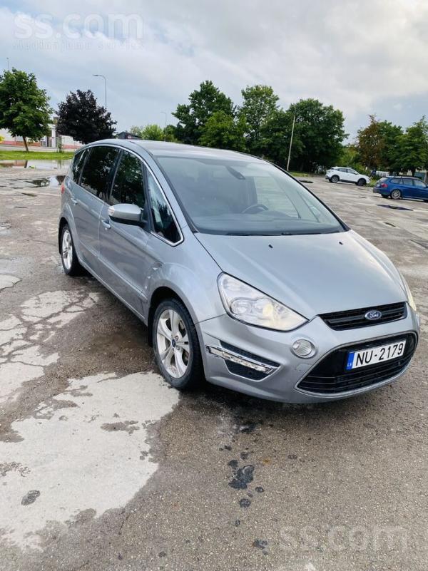 Pelēks Ford S-Max 2012 Bauska, ar dzinēja tilpumu 2.00 L un nobraukumu 243 tūkst. km par 4200 €, foto 1 vietnē AUTOMOTO.COM.LV