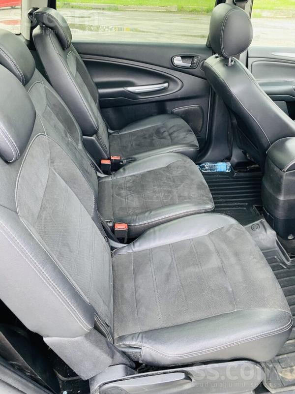 Pelēks Ford S-Max 2012 Bauska, ar dzinēja tilpumu 2.00 L un nobraukumu 243 tūkst. km par 4200 €, foto 7 vietnē AUTOMOTO.COM.LV