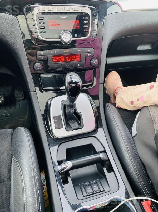 Pelēks Ford S-Max 2012 Bauska, ar dzinēja tilpumu 2.00 L un nobraukumu 243 tūkst. km par 4200 €, foto 9 vietnē AUTOMOTO.COM.LV