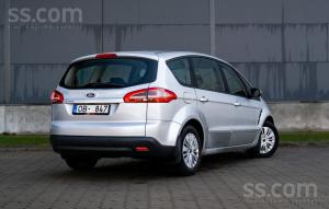 Grey Ford S-Max 2012 in Riga, with an engine capacity of 2.00 L and mileage of 276 thousand km for 6990 €, photo 8 on AUTOMOTO.COM.LV