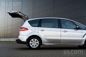 Grey Ford S-Max 2012 in Riga, with an engine capacity of 2.00 L and mileage of 276 thousand km for 6990 €, photo 10 on AUTOMOTO.COM.LV