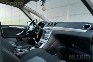 Grey Ford S-Max 2012 in Riga, with an engine capacity of 2.00 L and mileage of 276 thousand km for 6990 €, photo 14 on AUTOMOTO.COM.LV
