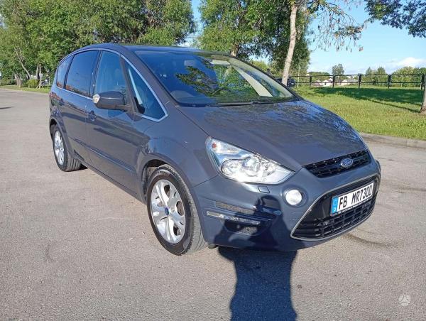 Grey Ford S-Max 2012 in Siauliai, with an engine capacity of 1.60 L and mileage of 215 thousand km for 5450 €, photo 2 on AUTOMOTO.COM.LV