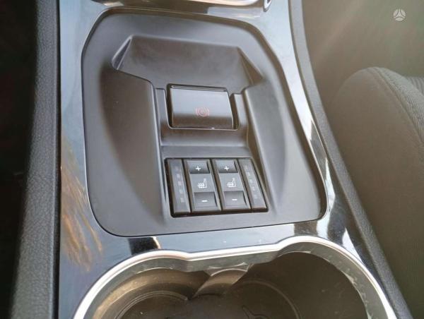 Grey Ford S-Max 2012 in Siauliai, with an engine capacity of 1.60 L and mileage of 215 thousand km for 5450 €, photo 9 on AUTOMOTO.COM.LV