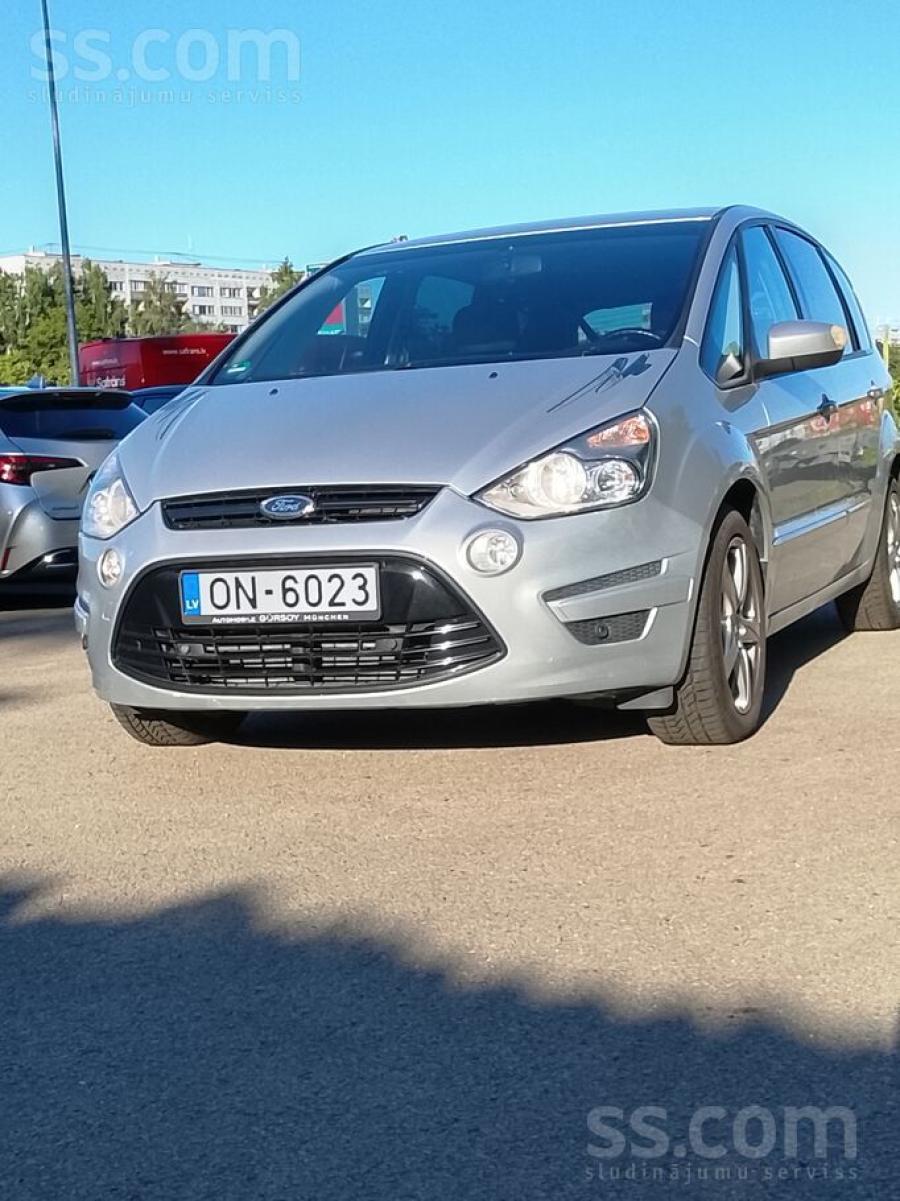 Grey Ford S-Max 2012 in Riga, with an engine capacity of 2.00 L and mileage of 273 thousand km for 4500 €, photo 1 on AUTOMOTO.COM.LV