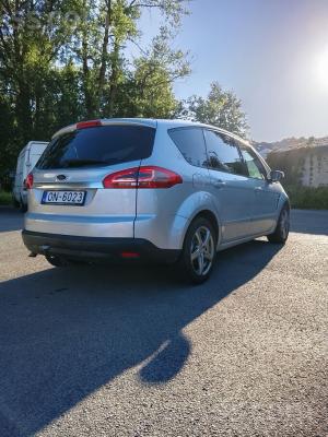 Grey Ford S-Max 2012 in Riga, with an engine capacity of 2.00 L and mileage of 273 thousand km for 4500 €, photo 5 on AUTOMOTO.COM.LV