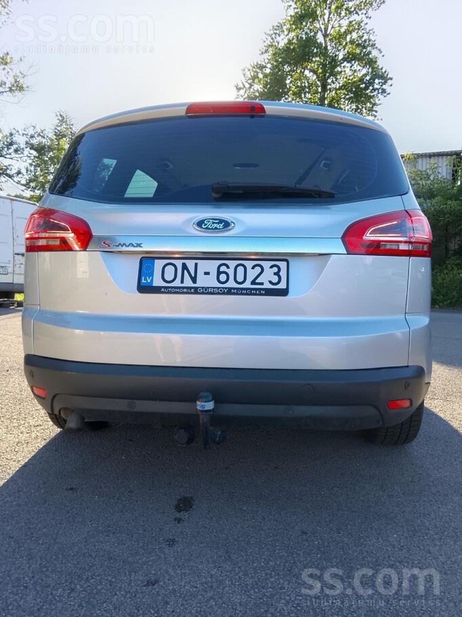 Grey Ford S-Max 2012 in Riga, with an engine capacity of 2.00 L and mileage of 273 thousand km for 4500 €, photo 9 on AUTOMOTO.COM.LV