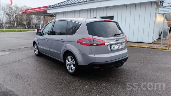 Grey Ford S-Max 2012 in Riga, with an engine capacity of 2.00 L and mileage of 255 thousand km for 4400 €, photo 7 on AUTOMOTO.COM.LV