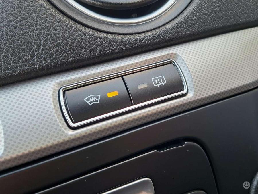 Grey Ford S-Max 2012 in Jonava, with an engine capacity of 2.00 L and mileage of 240 thousand km for 4300 €, photo 21 on AUTOMOTO.COM.LV