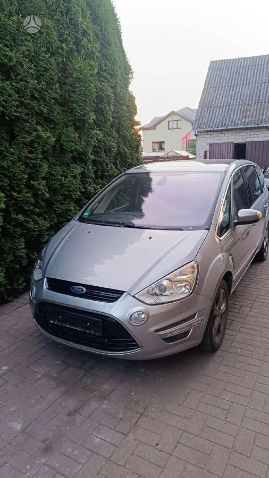 Pelēks Ford S-Max 2012 Marijampole, ar dzinēja tilpumu 2.00 L un nobraukumu 275 tūkst. km par 4500 €, foto 1 vietnē AUTOMOTO.COM.LV
