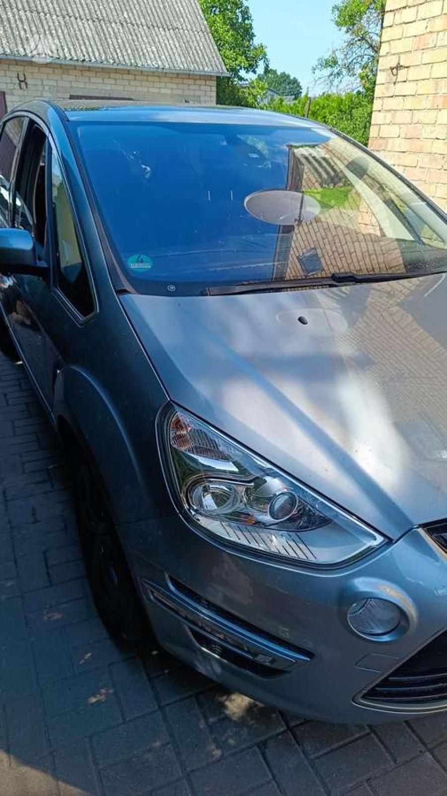 Pelēks Ford S-Max 2012 Marijampole, ar dzinēja tilpumu 2.00 L un nobraukumu 275 tūkst. km par 4500 €, foto 3 vietnē AUTOMOTO.COM.LV