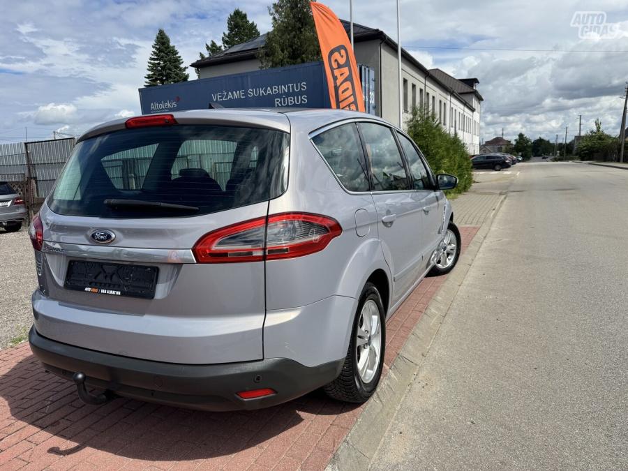Pelēks Ford S-Max 2012 Kauņa, ar dzinēja tilpumu 2.00 L un nobraukumu 258 tūkst. km par 4999 €, foto 4 vietnē AUTOMOTO.COM.LV