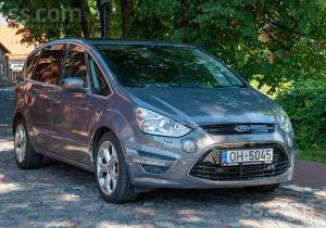 Grey Ford S-Max 2012 in Cesis, with an engine capacity of 2.00 L and mileage of 254 thousand km for 4999 €, photo 4 on AUTOMOTO.COM.LV