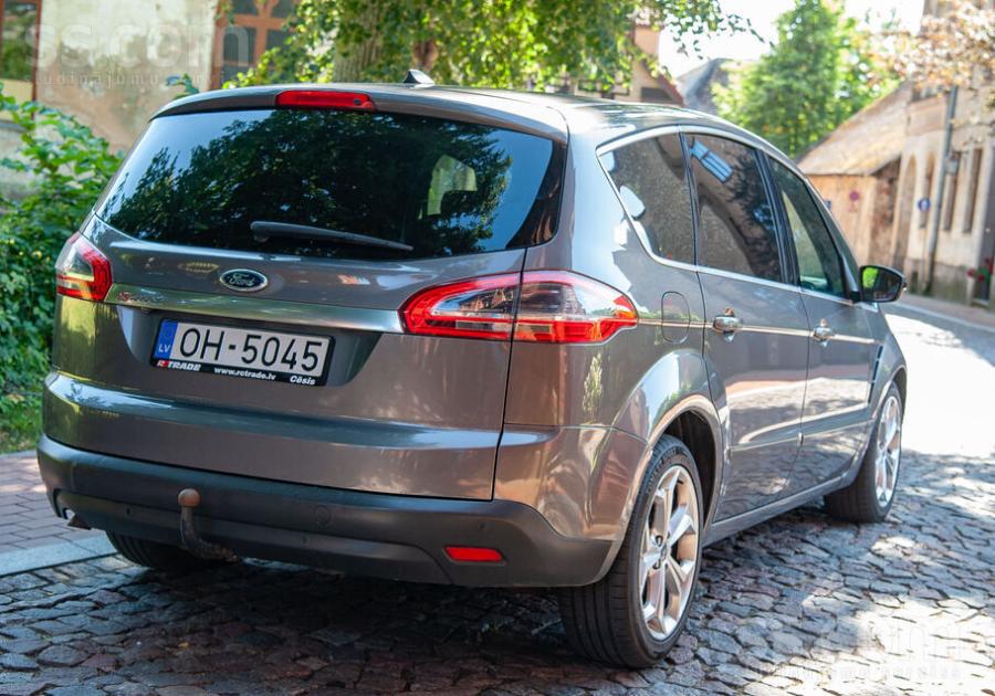Grey Ford S-Max 2012 in Cesis, with an engine capacity of 2.00 L and mileage of 254 thousand km for 4999 €, photo 8 on AUTOMOTO.COM.LV