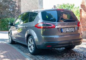 Grey Ford S-Max 2012 in Cesis, with an engine capacity of 2.00 L and mileage of 254 thousand km for 4999 €, photo 9 on AUTOMOTO.COM.LV