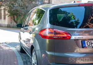 Grey Ford S-Max 2012 in Cesis, with an engine capacity of 2.00 L and mileage of 254 thousand km for 4999 €, photo 12 on AUTOMOTO.COM.LV